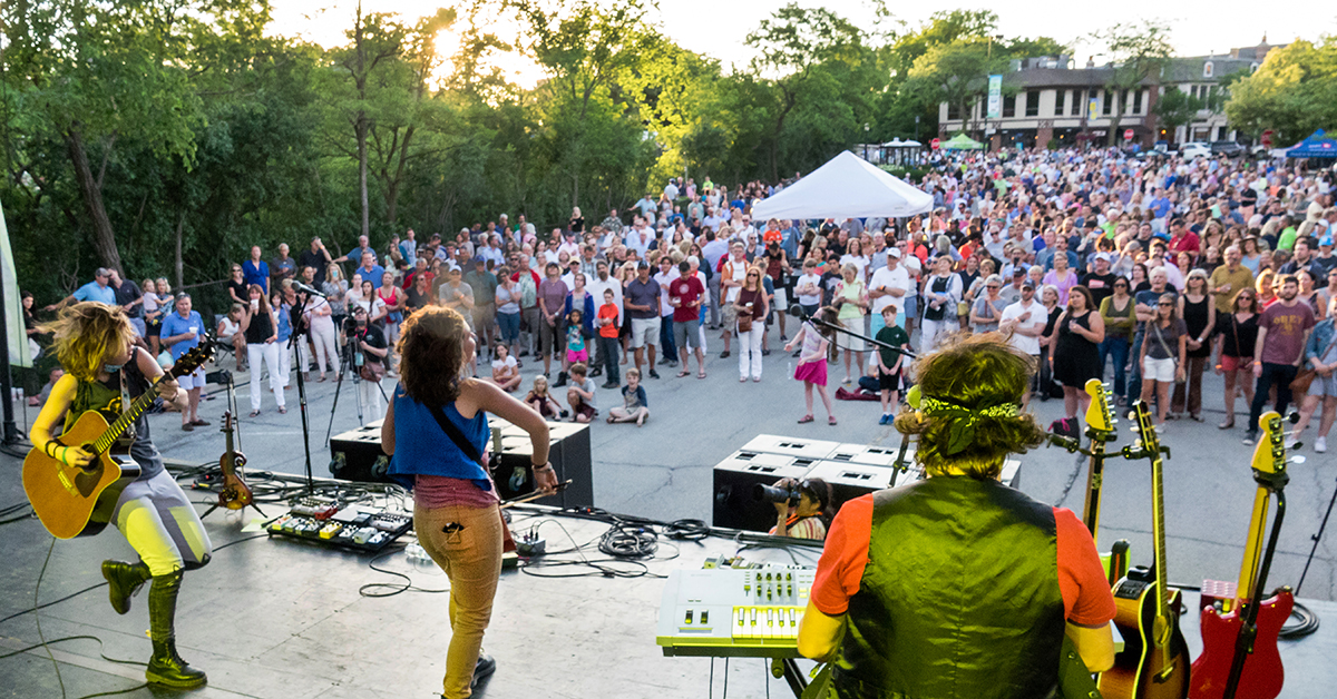Music under the stars (and sunshine)